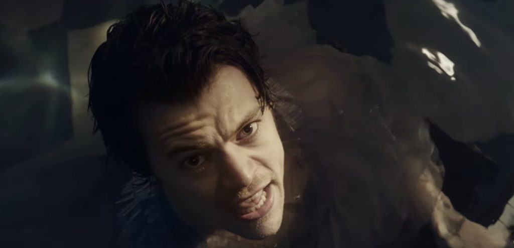 Harry Styles Está Lindo E Tristão Em Videoclipe De 'Falling'; Veja | A Capa